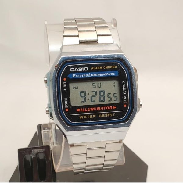Casio A168 Silver Digital Watch â Backlight, Alarm, Vintage Classic ...