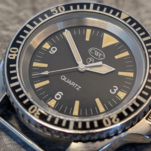 CWC Royal Navy 1983 Re-issue Divers Watch RN300 QM60 83!! | WatchCharts ...