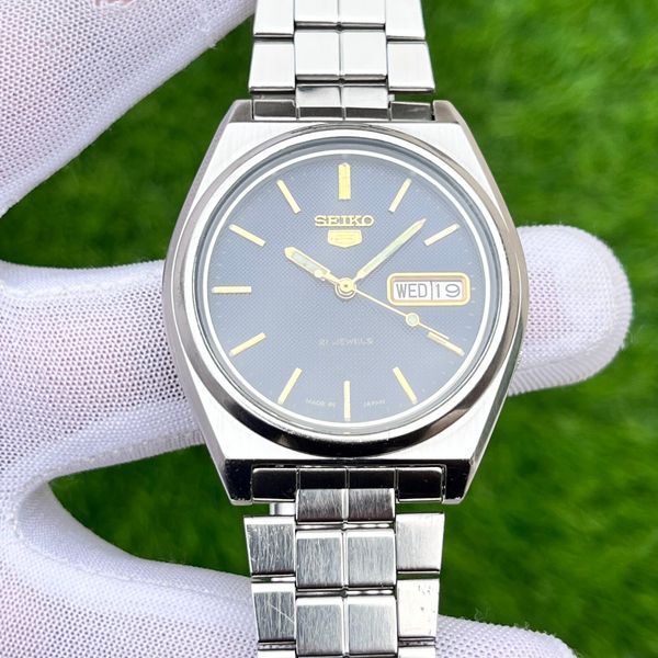 Vintage Seiko 5 Automatic Textured Dial Original Japan Men's Watch 7009-876A. | WatchCharts ...