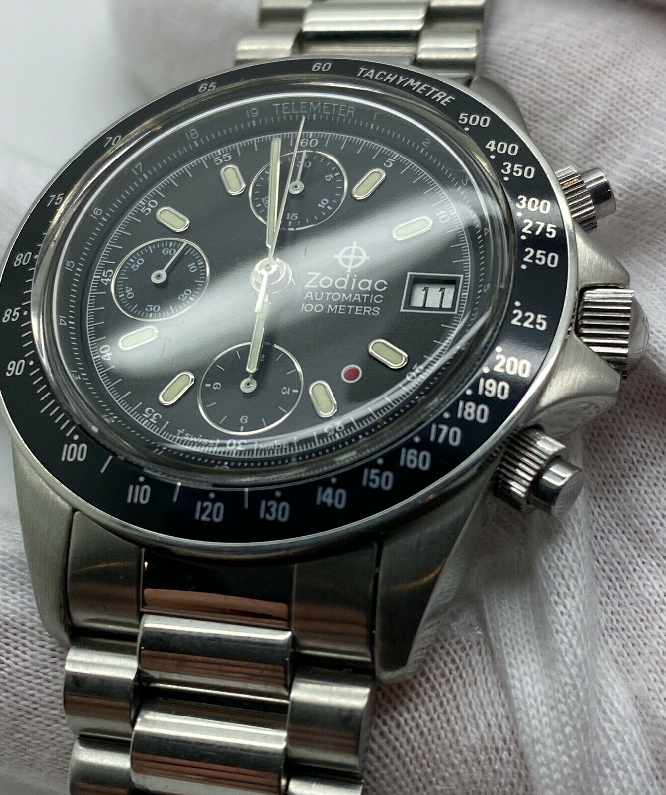 Stunning Vintage Zodiac Red Dot Chronograph Valjoux 7750 Stunning Vintage Zodiac Red Dot Chronograph Valjoux 7750