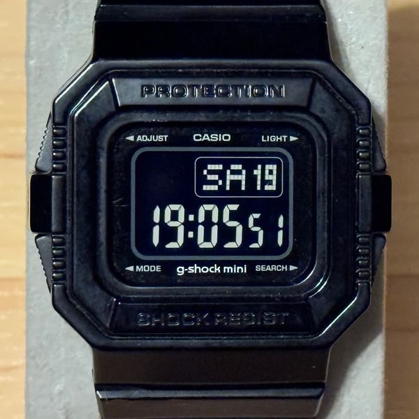 [WTS] Casio G-Shock Mini GMN-550-1DJR Black Negative Display Square ...