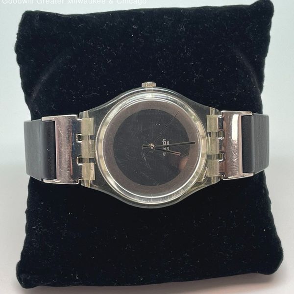 Swatch Swiss 2000 S038 Silver Tone Mirror Dial Black Leather Watch 24 ...