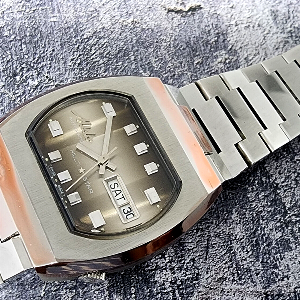 NICE VINTAGE MIDO MULTI STAR TV SHAPE AUTOMATIC DAY DATE DRESS GENT ...