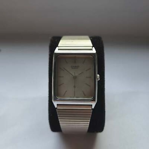 Elegant Casio Men's Wristwatch - Slim Design for Minimalists ...