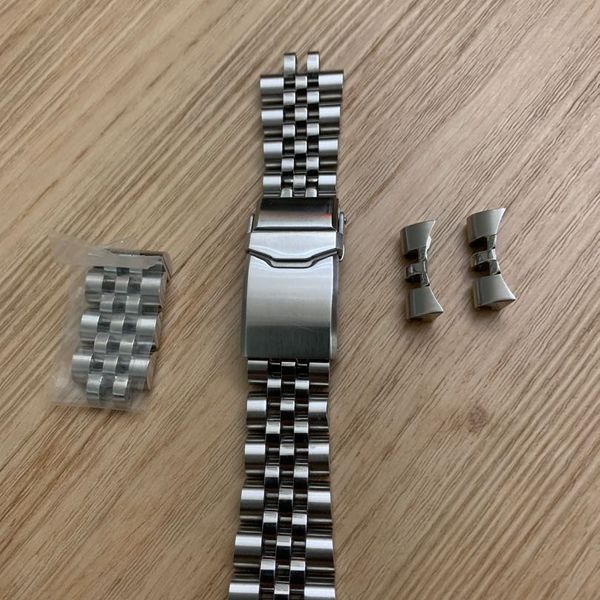 Seiko SKX007 SKX009 Strapcode 22mm Angus jubilee bracelet | WatchCharts