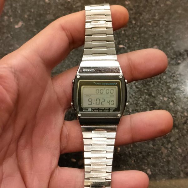 1980s Vintage Seiko A359-4010 Alarm Chronograph Digital | WatchCharts ...
