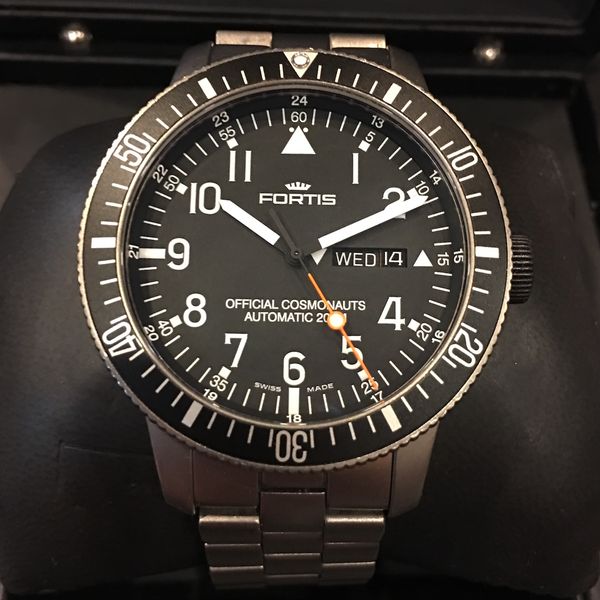 Fortis B-42 Official Cosmonauts Titanium | WatchCharts