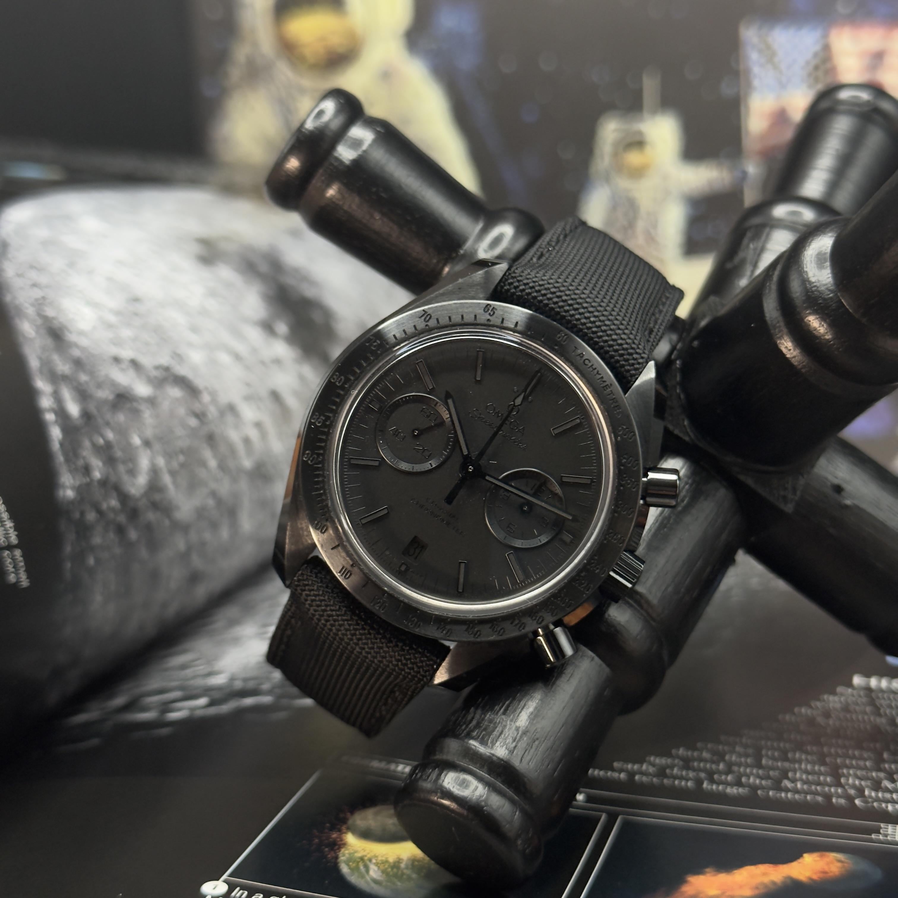 [WTS] Omega Speedmaster “Dark Side of the Moon” DSOTM ...