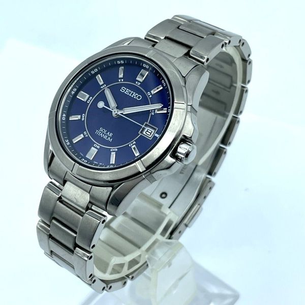 SEIKO Solar Titanium Men's Watch Navy Blue Dial Weighs 2 oz 100mW/R ...