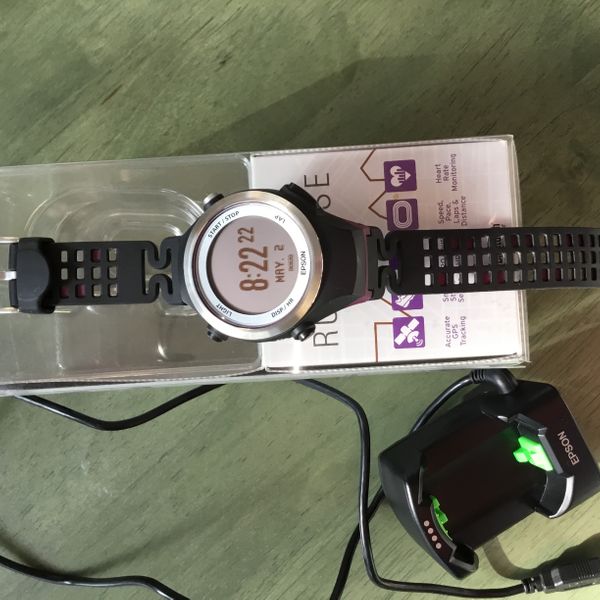FS: Epson Runsense SF-810 GPS & Heart Rate Monitor Fitness Watch | WatchCharts Marketplace