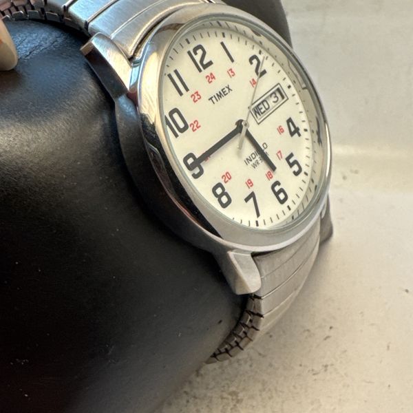 Timex T20461, Easy Reader, Men's Silvertone Expansion Watch Indiglo ...