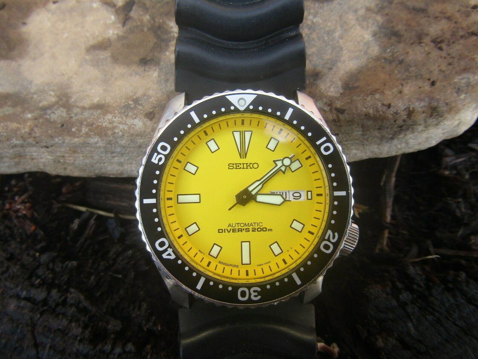 Seiko SKXa35 Singapore Dial - Sept 2002 | WatchCharts