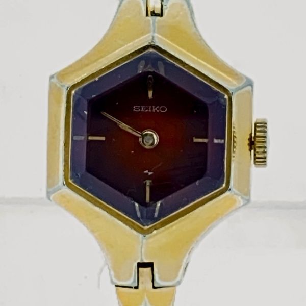 Vintage Seiko 11-8029 Hexagon Red/Burgundy Dial Ladies Manual Watch ...