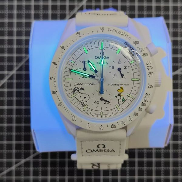 New Omega x Swatch Snoopy Moonswatch Moon Phase Mission New Moon White ...