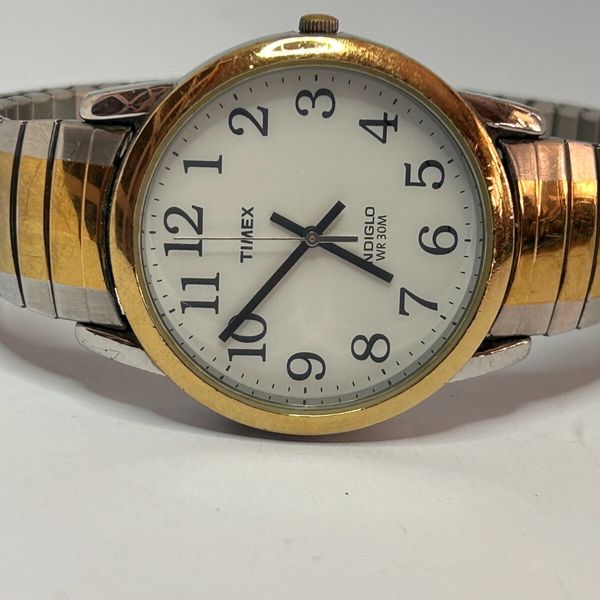 Working Vintage Men's Silver and Gold Timex Quartz Watch Wih Light DJ ...