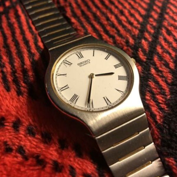 Vintage Seiko Quartz Mens Dress Watch 5Y94-7000 | WatchCharts Marketplace