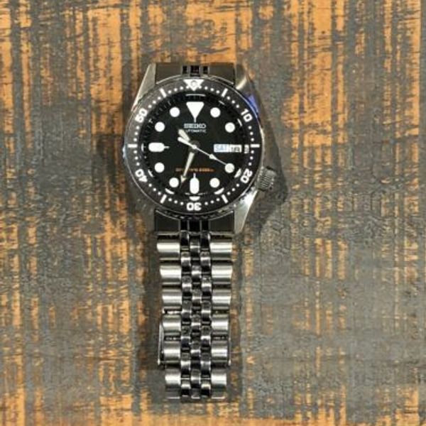 Seiko SKX013 Automatic Black Dial Stainless Steel 200m Divers Watch ...