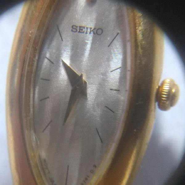 Seiko Quartz Dress Watch Women 2E20-7201 Silver Dial Gold Bracelet New ...