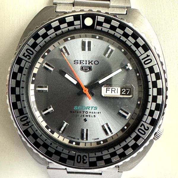 Vintage Seiko 5 Sports, Automatic Rally Diver Checkered Bezel Day-Date . B-2 | WatchCharts ...