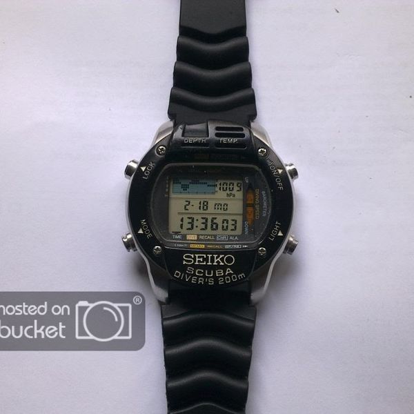 SOLD: Seiko M796-5A00 200m dive computer | WatchCharts Marketplace