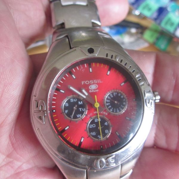 Fossil "BLUE" Watch Men Silver Tone BAND ~ Red Dial ~Day Date BO-9101 ...