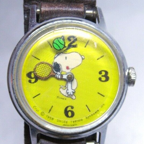 Vintage Peanuts 1977 TIMEX "SNOOPY PLAYING TENNIS" Wrist Watch ...