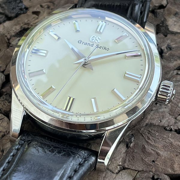 [WTS] Grand Seiko SBGW231 (manual wind, 72-hour movement, creamy beige ...