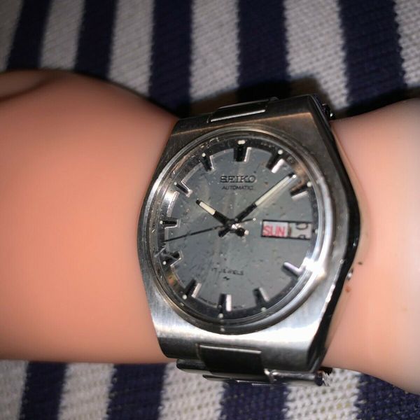 Seiko Automatic 17 Jewels Water Resistant Vintage Wrist Watch Model 7009-8079 | WatchCharts ...