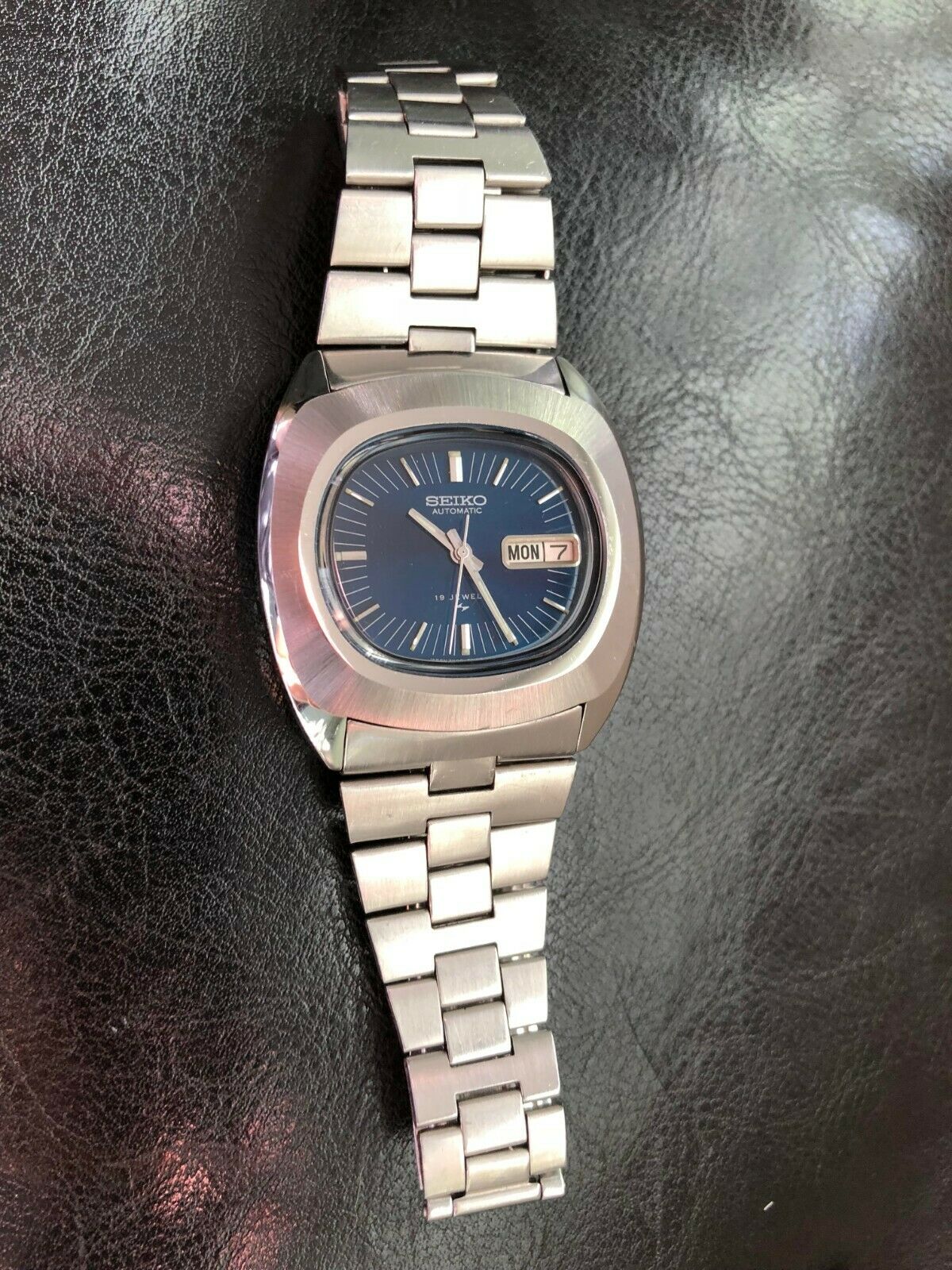Seiko Vintage 7006 5000 Mint case 1970's runs excellent | WatchCharts