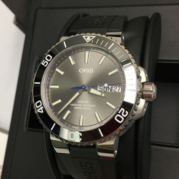 FSO: Oris Aquis Hammerhead Day-Date Automatic Ltd. Ed. Full Kit | WatchCharts Marketplace
