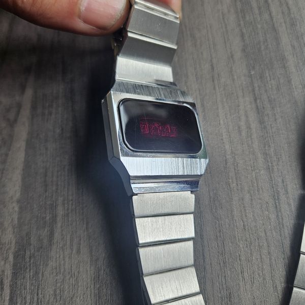 Vintage Red Led Timex Watch With Extra Bracelet Excellent Condition ...