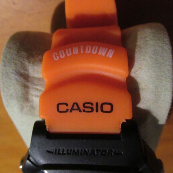 Casio digital illuminator retro custom suf-100 rare surf skate ...