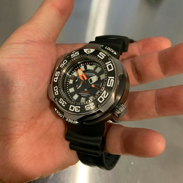 Citizen 1000m Titanium Solar Diver Watch (BN702017E) Eco-Drive ...