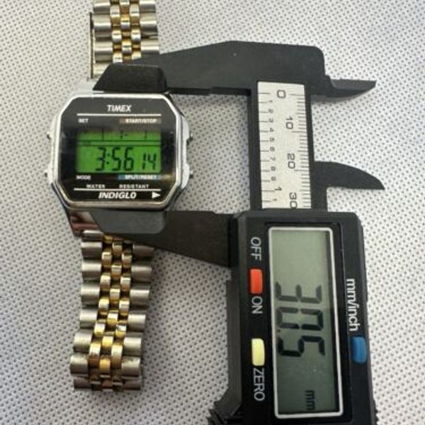 Vintage Men's Timex Indiglo Digital Silver Tone Watch 555 N1 - New ...