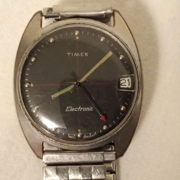 Vintage Mens 1970s Timex Electronic w/ Date Black Dial Runs ...