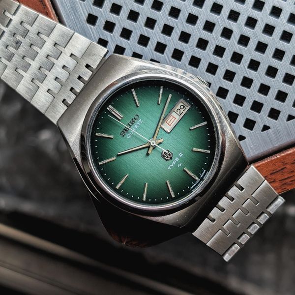 [WTS] Seiko 4623-8010 Green Fumé Dial Type 2 Quartz! $159 | WatchCharts Marketplace