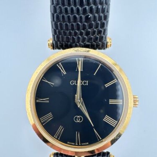 Gucci Designer Watch 2000M â stackâ Vintage Swiss Quartz Black Dial ...