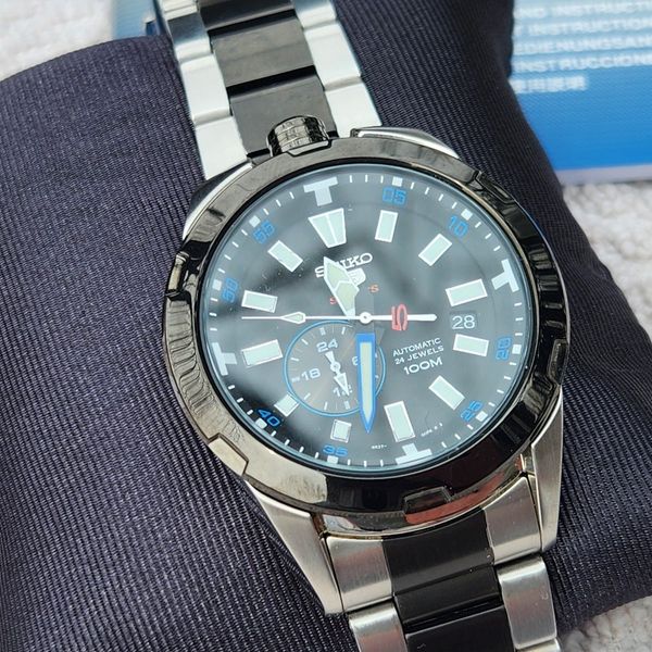 [WTS] Seiko SSA171 'Spacewalk' on bracelet - Rare two-tone Seiko 5 with ...
