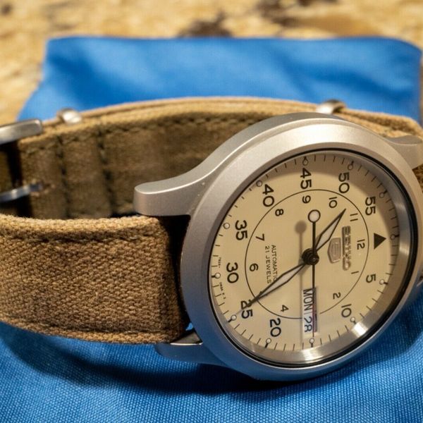 Seiko Men's SNK803 Seiko 5 Automatic Watch | WatchCharts Marketplace