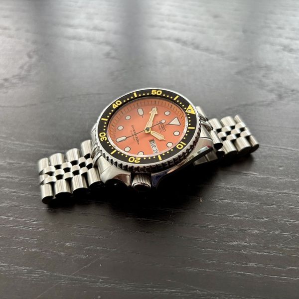 Seiko SKX011J1 Diverâ s Dive Watch Orange Dial Miltat Jubilee Automatic ...