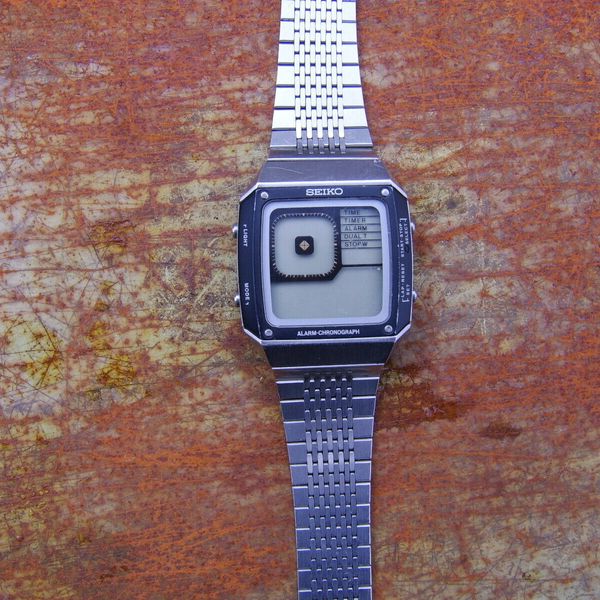 Seiko G757-4010 James Bond Octopussy Quartz LCD Vintage Watch For ...