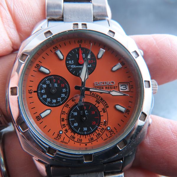 V657 Japan Seiko Chronograph Quartz Men Watch | WatchCharts Marketplace