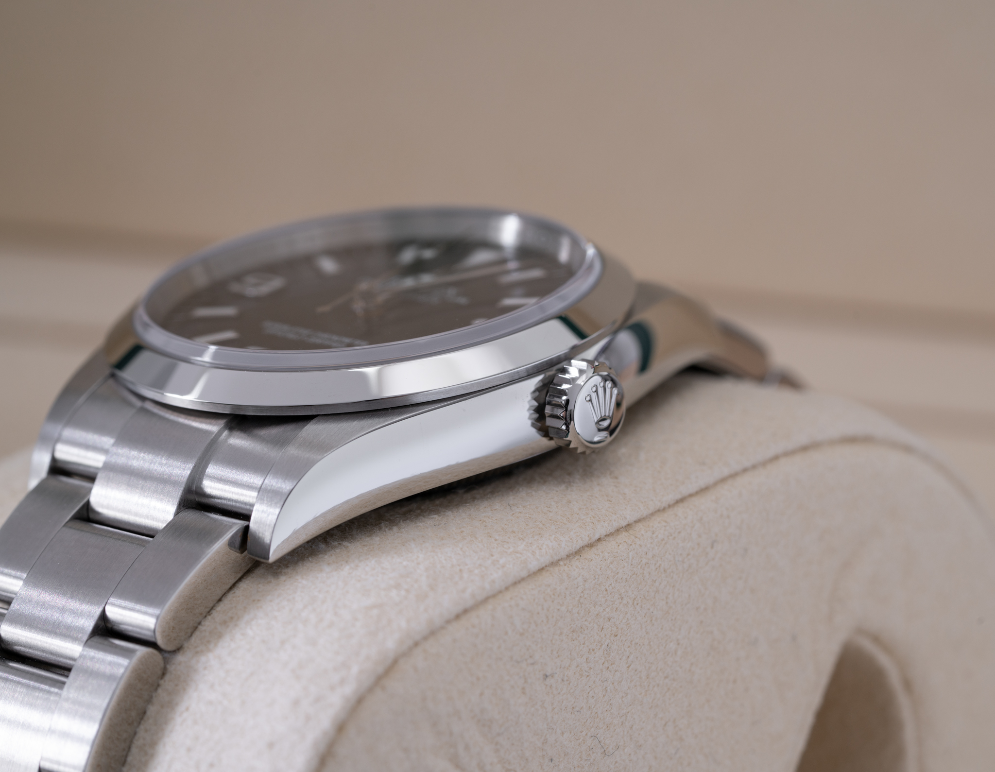 [WTS] Rolex Explorer 1 124270 36mm 2021 Complete | WatchCharts Marketplace