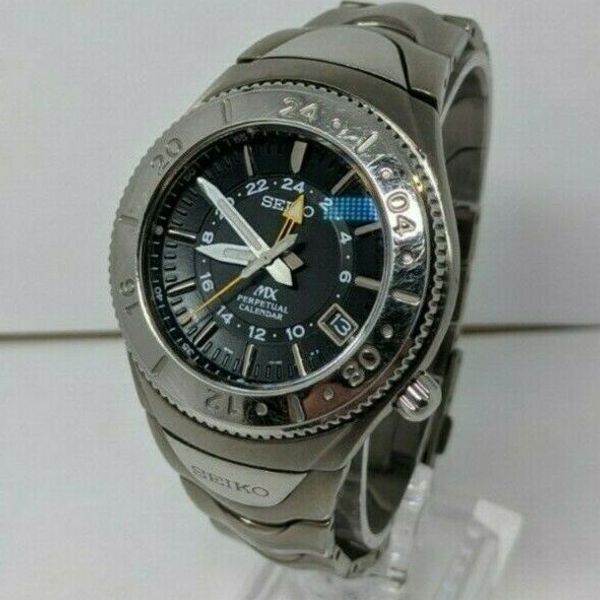 Seiko MX 8f56-0140 GMT Quartz Perpetual Calendar Sports Wristwatch ...