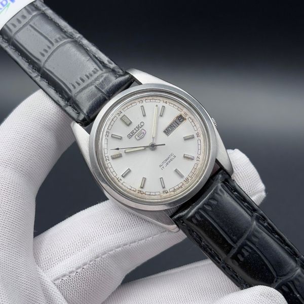 Vintage Seiko 5 Automatic 17 Jewels Made in Japan Menâ s Watch 7009-821J | WatchCharts Marketplace