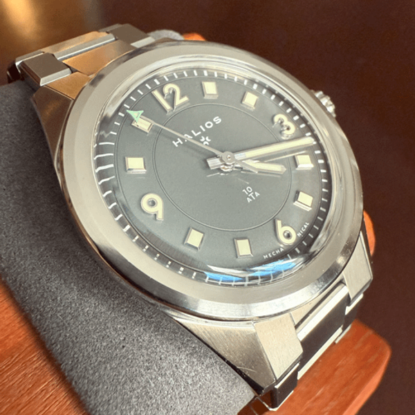 [WTS] Halios Universa Slate Grey 38mm (Reduced Again) | WatchCharts ...