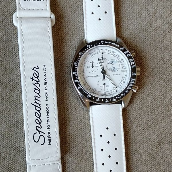 Custom OMEGA x Swatch MoonSwatch Steel MOD White Snoopy Mission to the ...