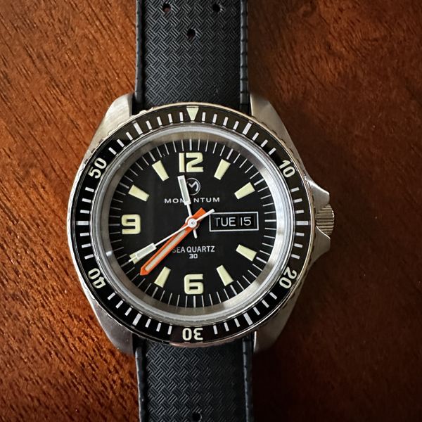 [$275 USD] Momentum Sea Quartz 30 Magnum PI watch | WatchCharts Marketplace
