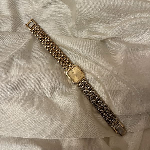 vintage SEIKO womenâ s gold rectangle face watch not tested not ticking ...