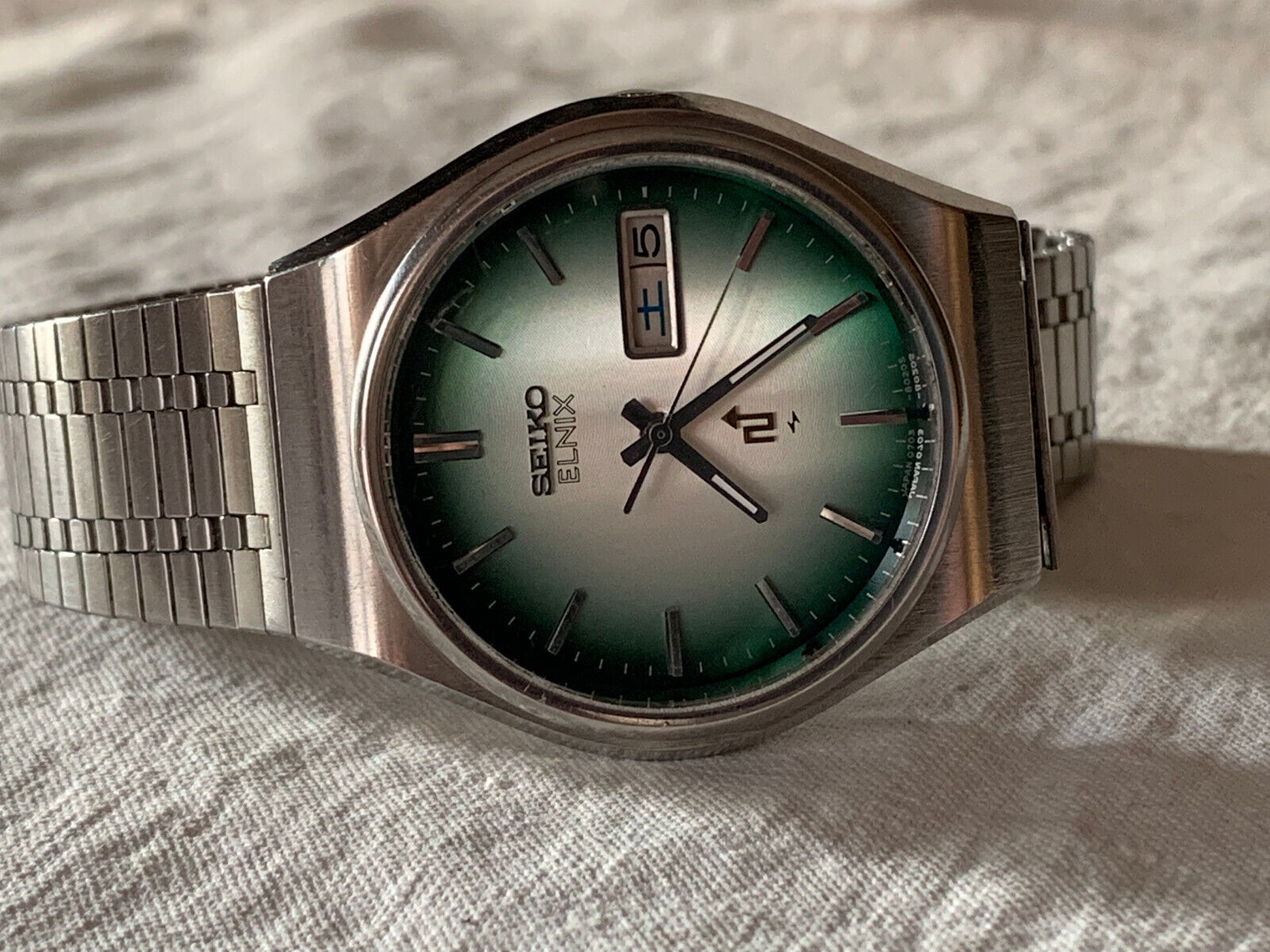 Seiko Elnix 0703-8020 Price, Specs, Market Insights | WatchCharts